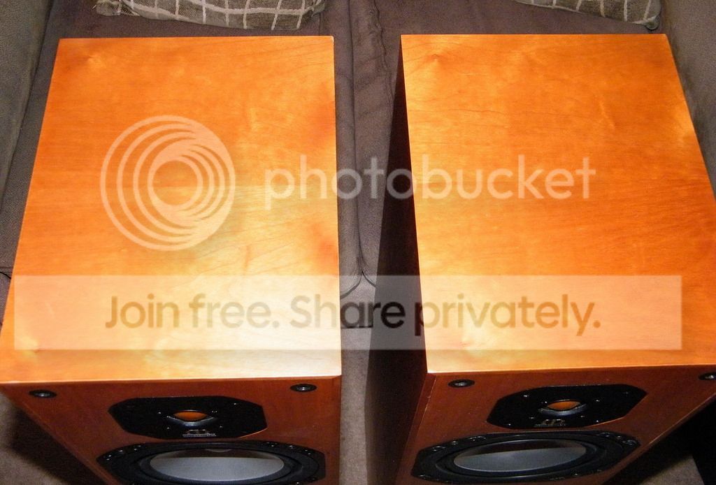 Monitor Audio Studio 20SE Speakers